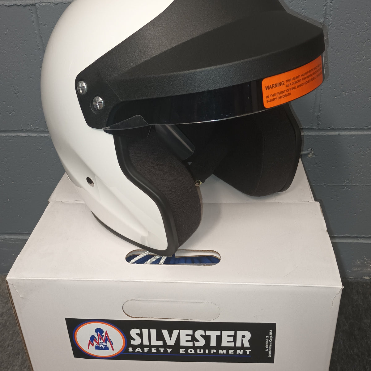 HELMET. OPEN FACE RACE HELMET,NASCAR STYLE WITH PEAK – Silvester V8